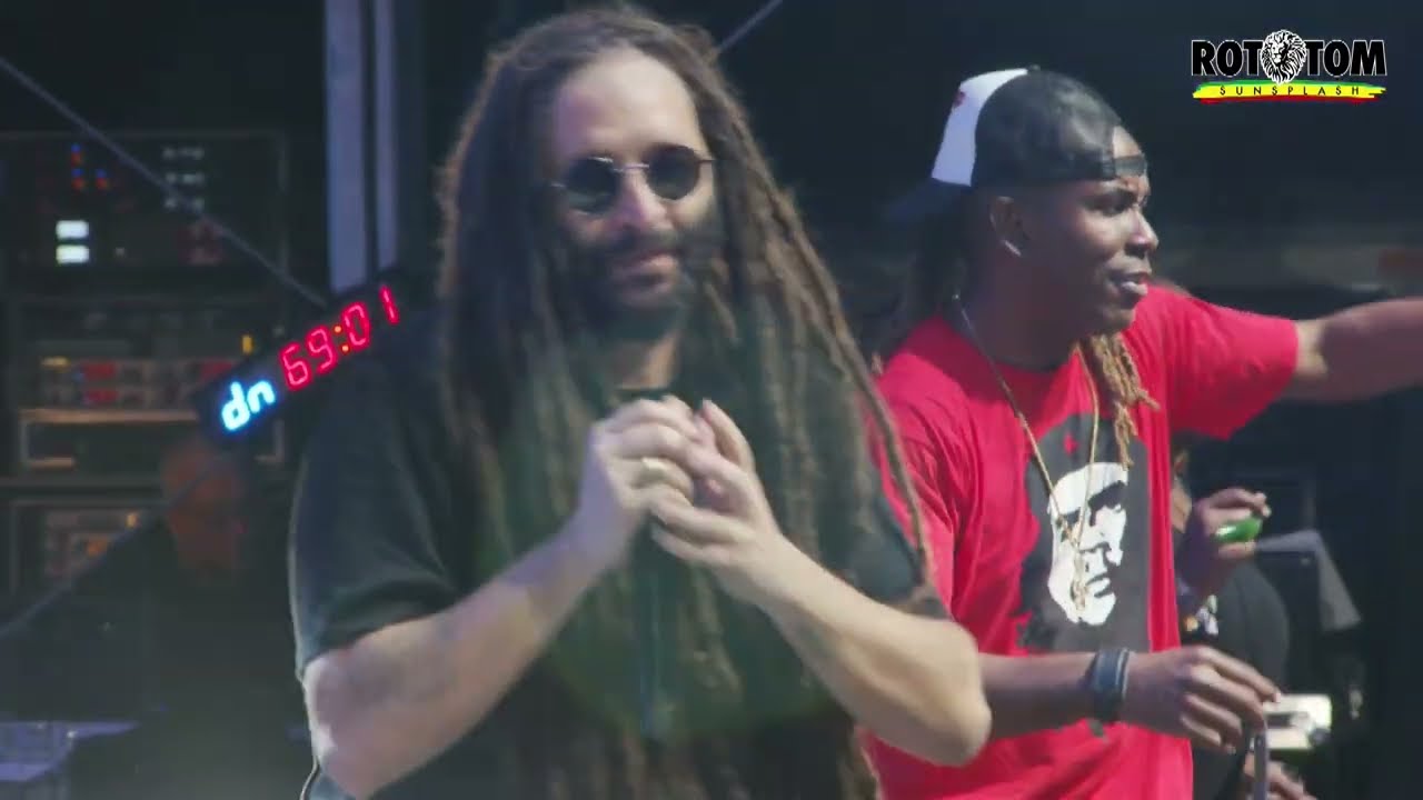 ALBOROSIE & The Shengen Clan live @ Main Stage 2022 - MzMzMMz